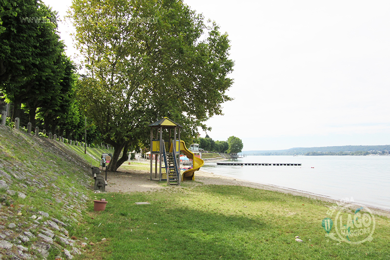 Spiaggia Lido La Noce ad Angera sul Lago Maggiore | Esplora il Lago ...
